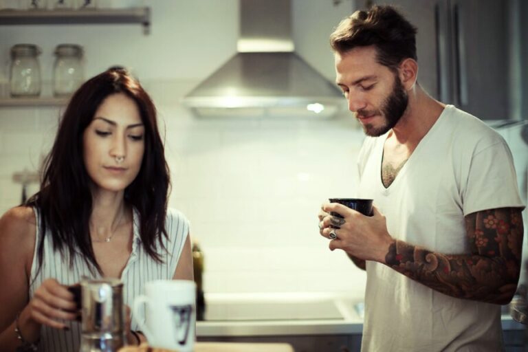 7 Key Stages of Getting Back Together with An Ex
